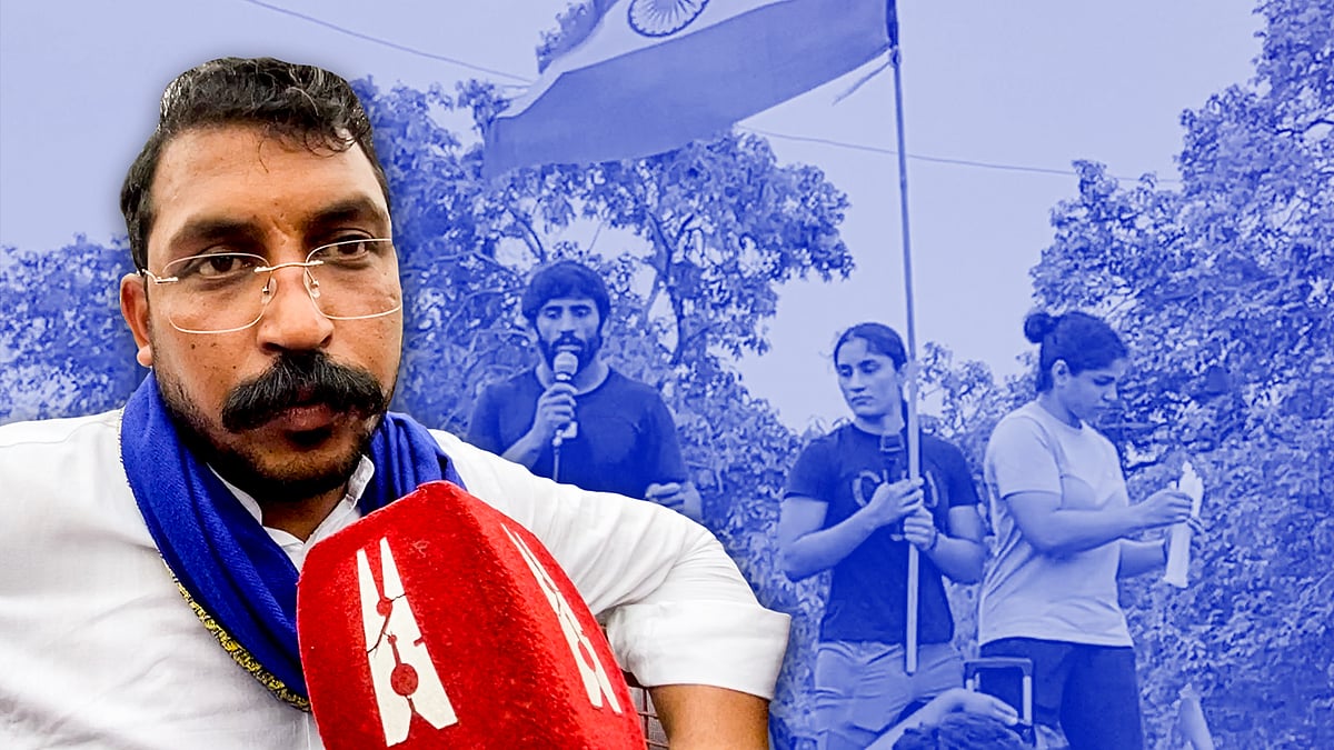 Wrestlers candle march from jantar mantar to india gate with bhim army ...