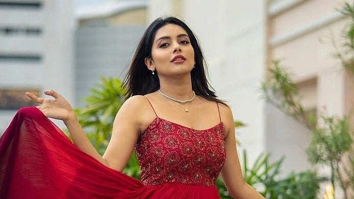 Mahima Nambiar : Ravishing In Red - Adorable Clicks Of Magamuni Actress ...