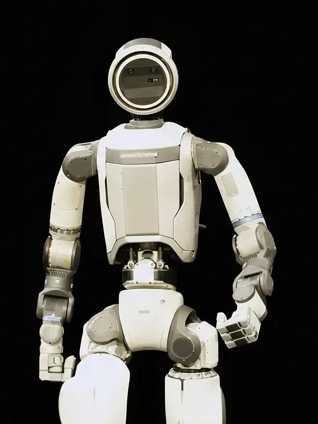 Hyundai’s Atlas Humanoid Robot Makes First Public CES Appearance — This ...