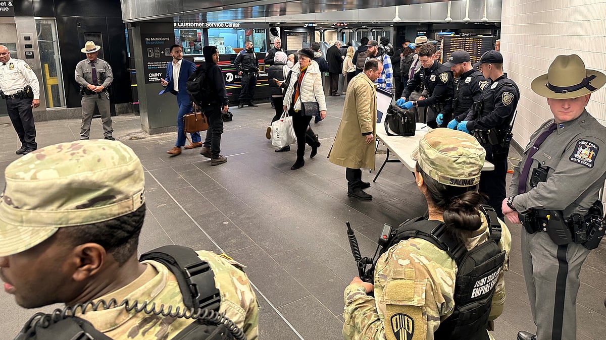 Law Enforcement Experts Say Subway Guards Are “Ill Equipped”; Criticize ...