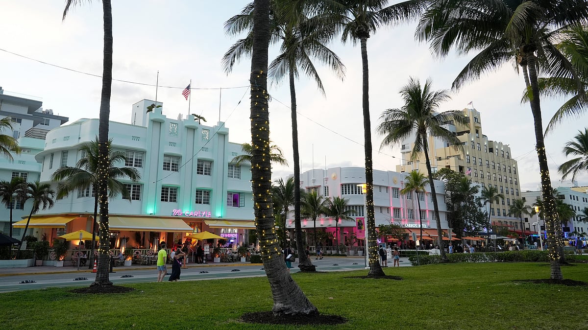 Miami Beach Takes Drastic Measures To Tame Spring Break Chaos | Outlook ...