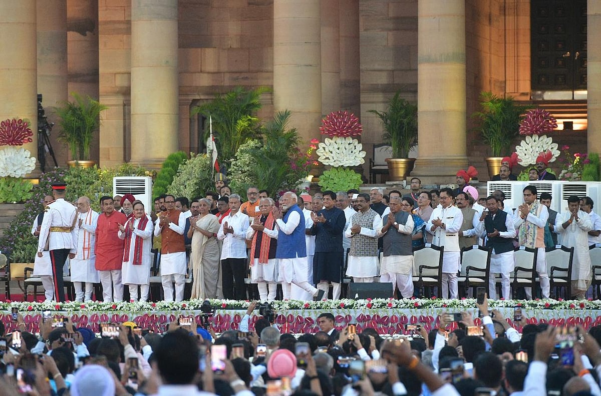 PM Modi Oath Ceremony: Modi Takes Oath As PM; 30 Cabinet Ministers ...