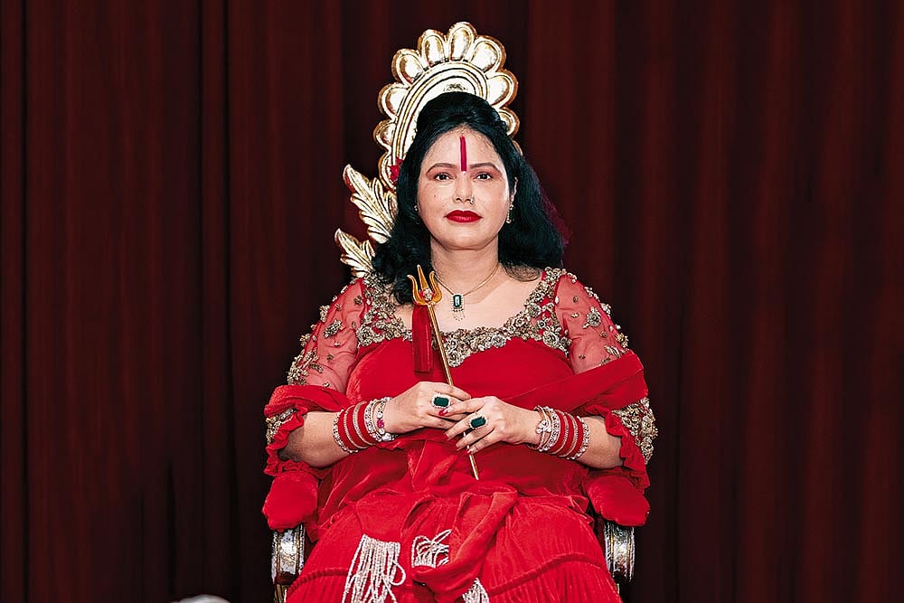 Radhe Maa, The Lady In Red