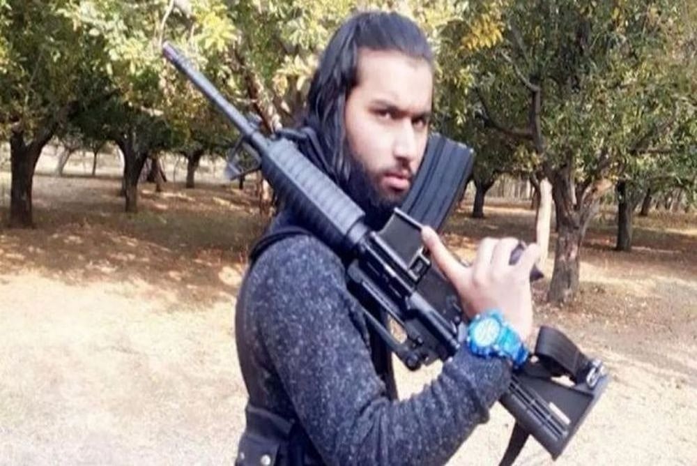 Video Showing Encounter Of Top Hizbul Mujahideen Commander Sameer Tiger ...