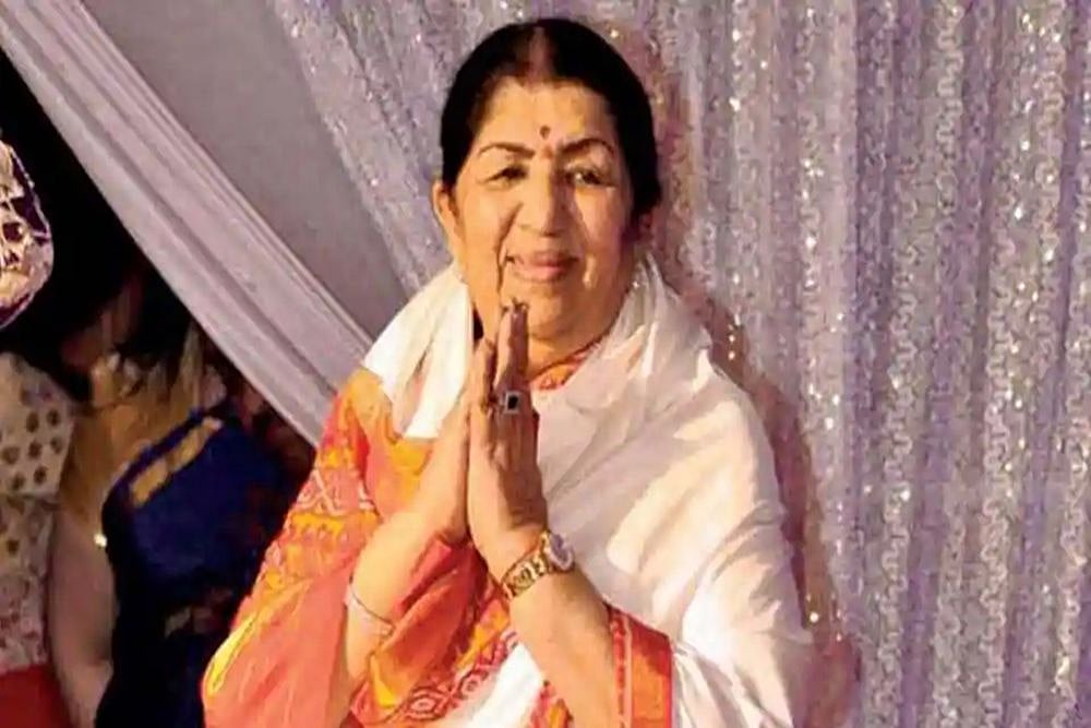 Bollywood Celebs Wish Lata Mangeshkar On 89th Birthday