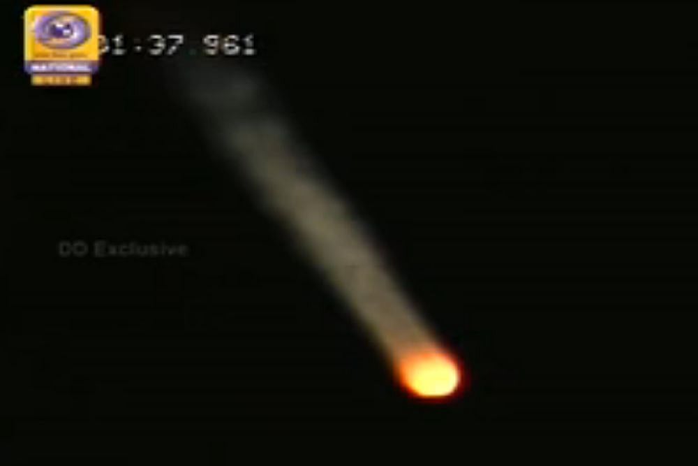 ISRO Successfully Launches Lightest Ever Satellite 'Kalamsat' Made By ...