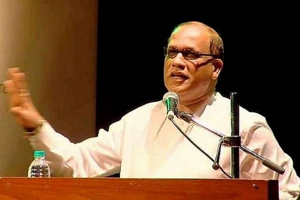 Ex Goa CM Digambar Kamat Leaves For Delhi Amid Rumours Of Joining BJP