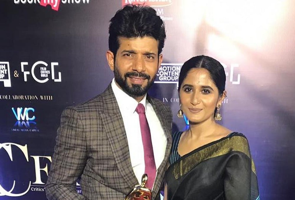 Actor Vineet Kumar Singh Marries Long-Time Girlfriend Ruchiraa Gormaray ...