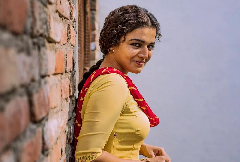 Wamiqa gabbi store