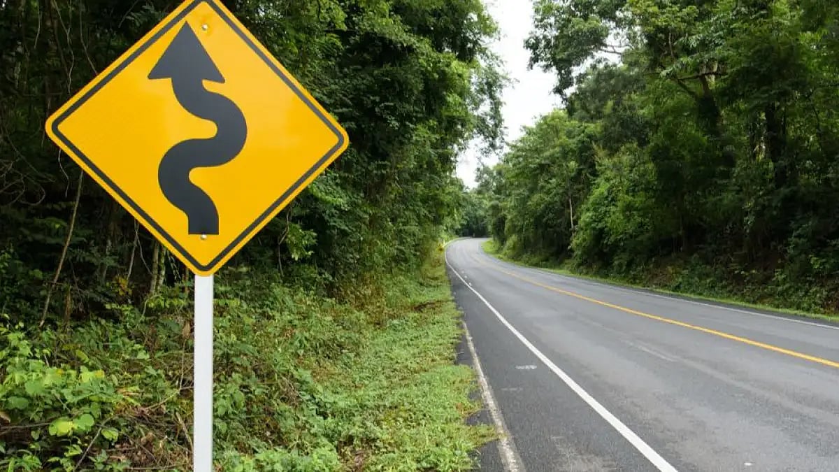 Indian Road Congress Publishes New Edition Of Road Signs | Outlook India