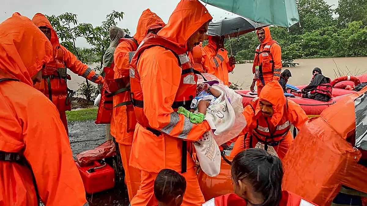 Army, NDRF Teams Rescue 300 People From Flood-Hit Villages In ...