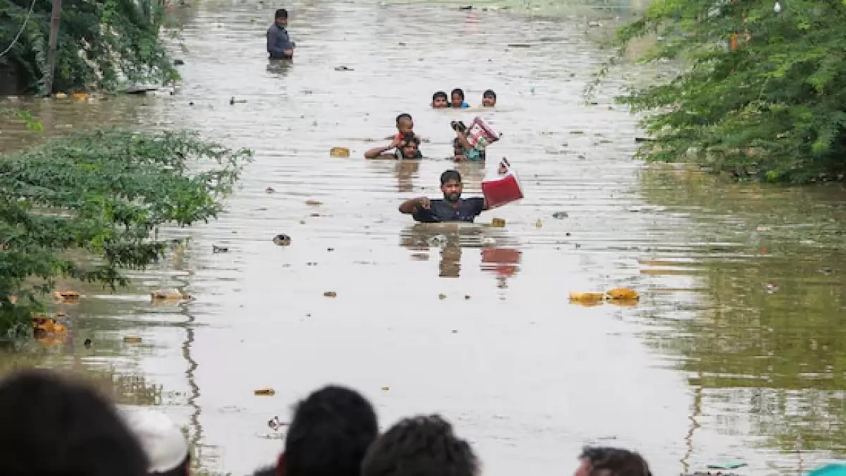 NDRF Teams Commence Rescue Operations In Flood Hit Gurdaspur | Outlook ...