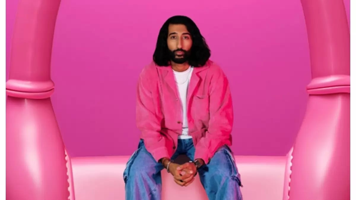 Tesher Reveals Why His Songs Have A Mention Of Shah Rukh Khan | Outlook ...