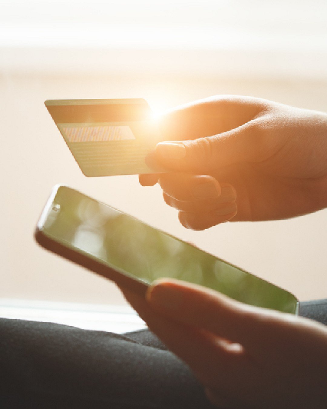 Green Credit Cards: Eco-Friendly Tomorrow With Every Swipe