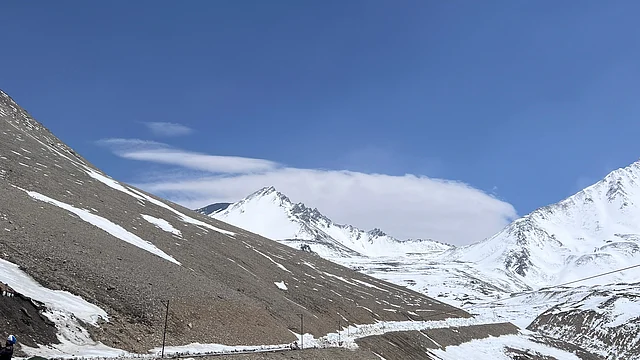 Lipulekh Pass To Reopen Pilgrims Can Glimpse Kailash Peak