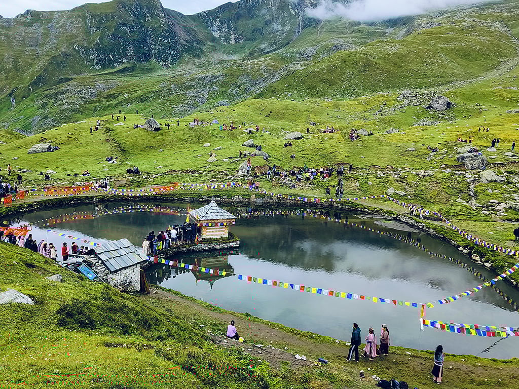 Trek To Yulla Kanda, World's Highest Krishna Temple
