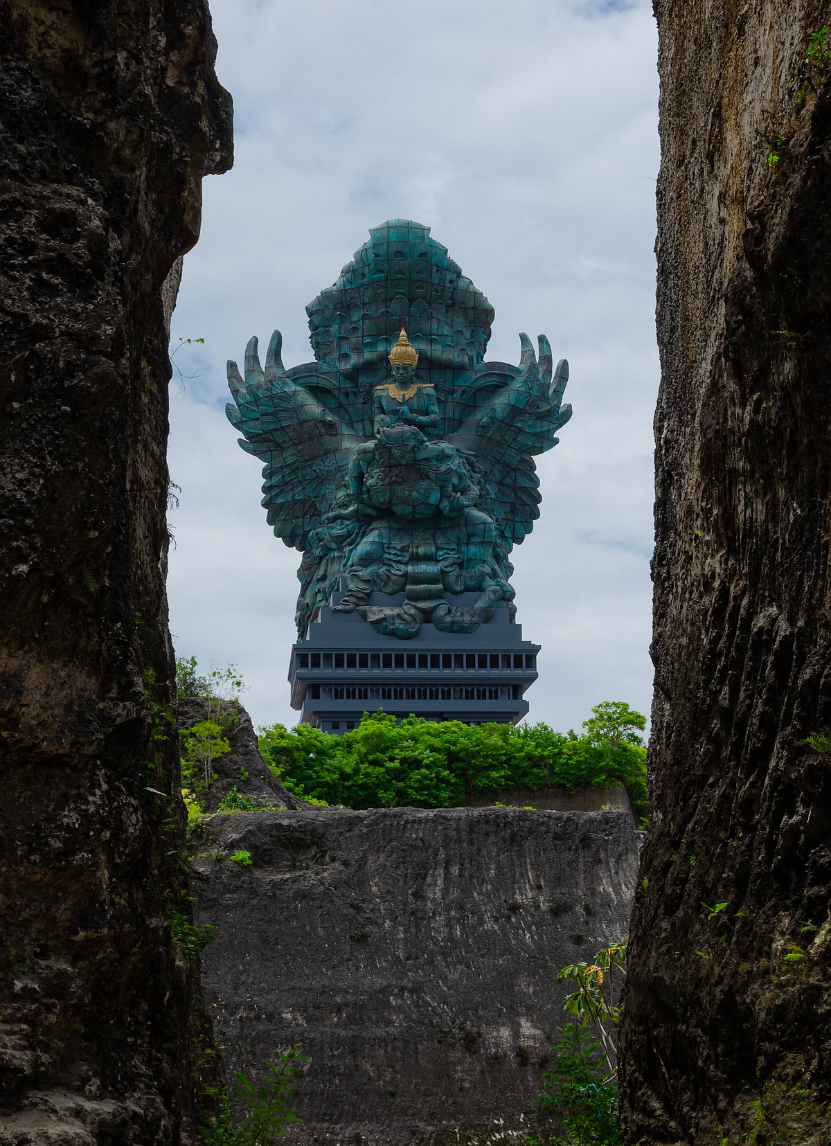 10 Stunning Statues Of Hindu Deities Outside India