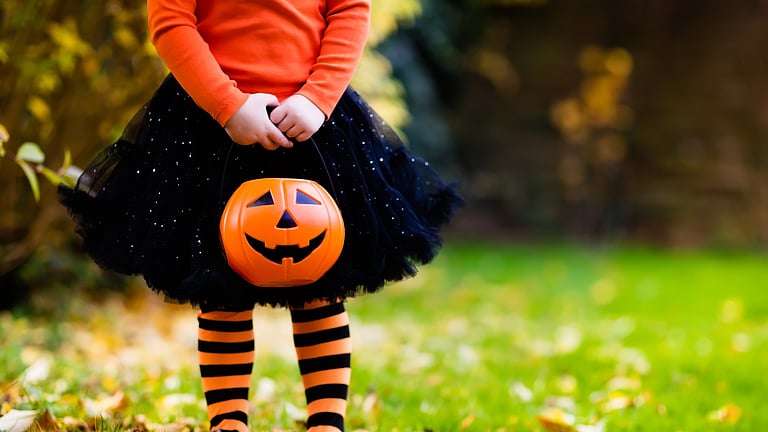 5 Unique Halloween Traditions Related To Food Around The World