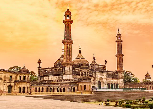 Must-Visit Historical Places In Lucknow