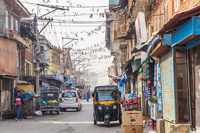 City Guide: All About Srinagar, The Land Of Lakes And Gardens