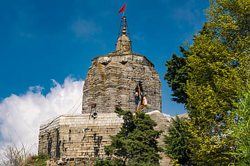 City Guide: All About Srinagar, The Land Of Lakes And Gardens