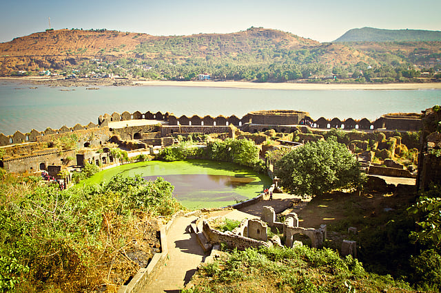 Did You Know About This Island-Fort in Maharashtra?