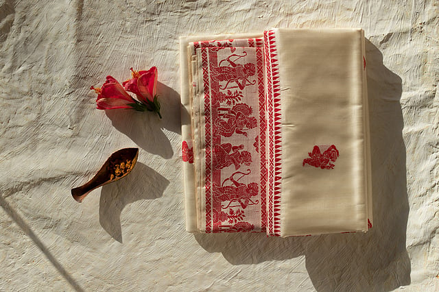 Explore Heritage Textiles At These Destinations In Bengal