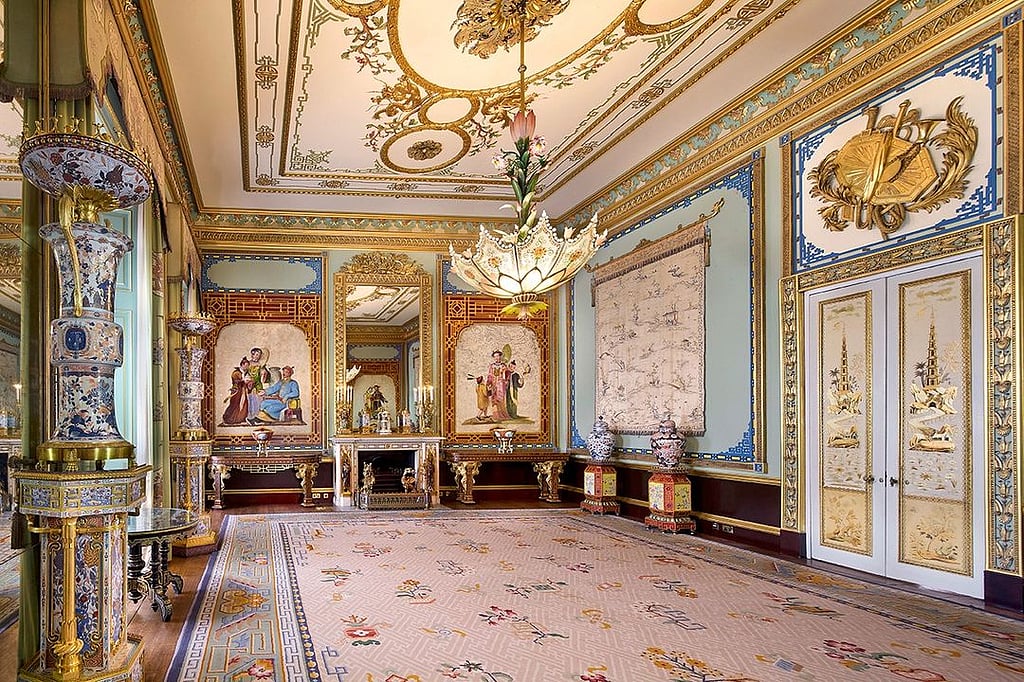 Buckingham Palace East Wing To Open To Visitors For First Time