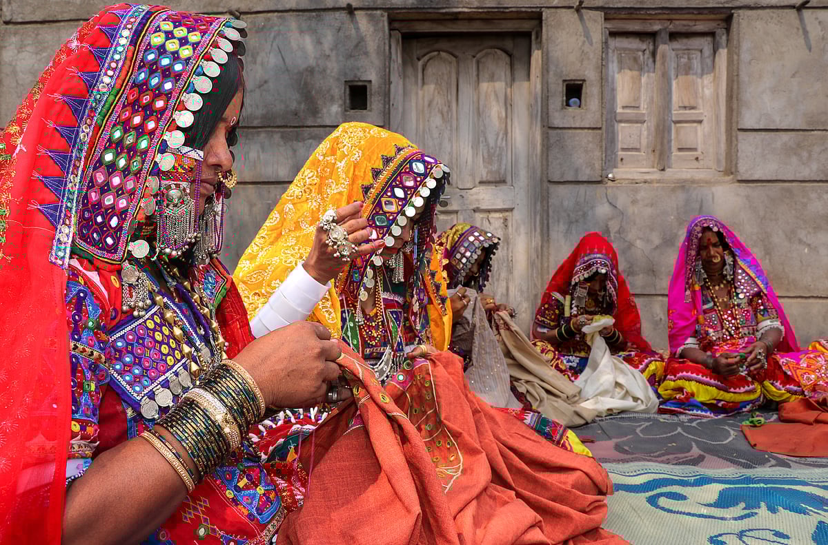 Saving The Arts: Preserving The Embroidery Craft Of Karnataka's Lambani ...
