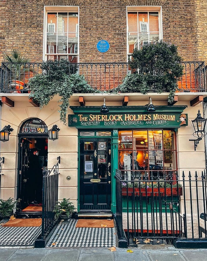 Inside 221B Baker Street, Sherlock Holmes' Iconic Address