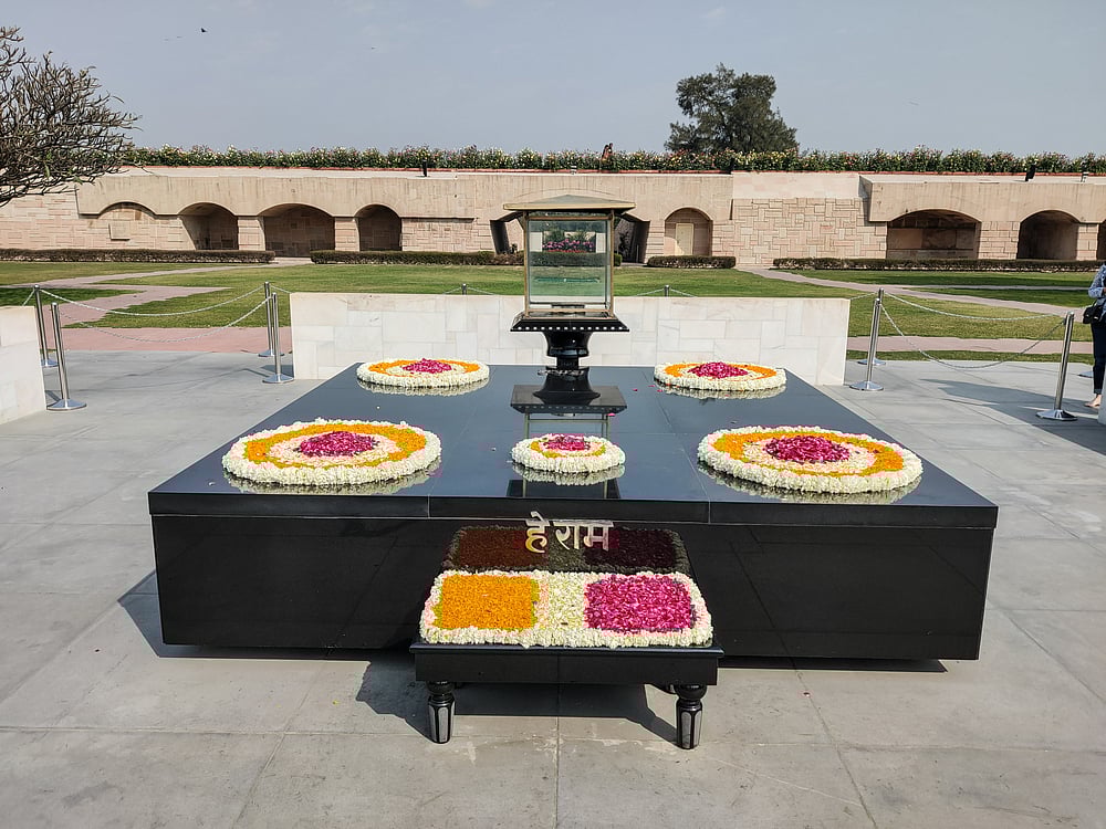 all about Raj Ghat / New Delhi