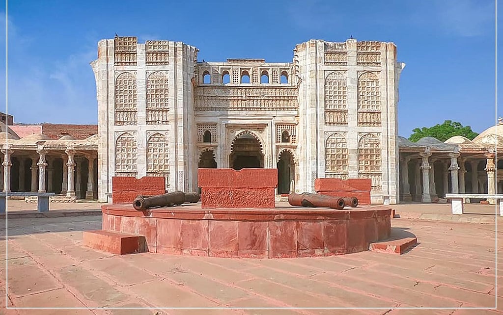 Rejoice In The Jalore Festival In Rajasthan