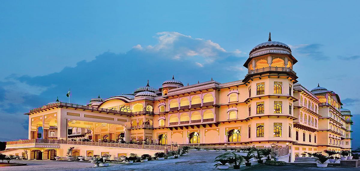 Hotel Review Noor Mahal in Karnal