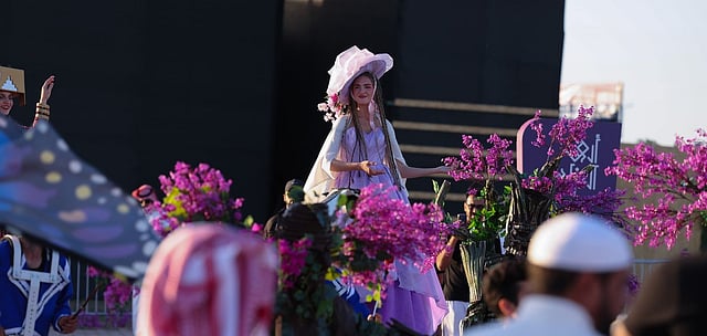 Saudi Arabia's Khuzama Land Festival Captivates Visitors