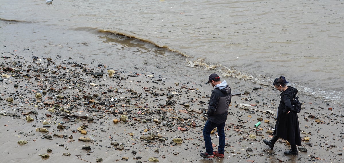 The Thames in London Severely Polluted with Plastic, say Scientists