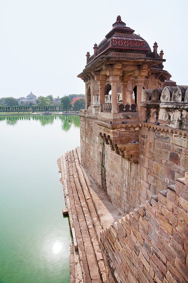 The Great Indian Journey Through India's Grand Trunk Road