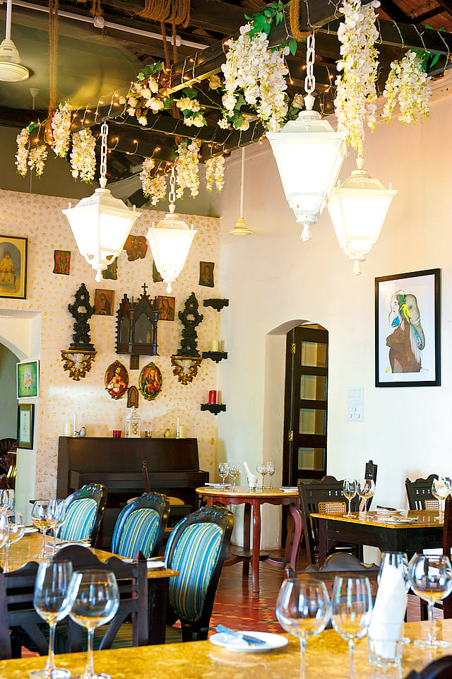 Make A Beeline For These Restaurants In Goa For Authentic Goan Food ...