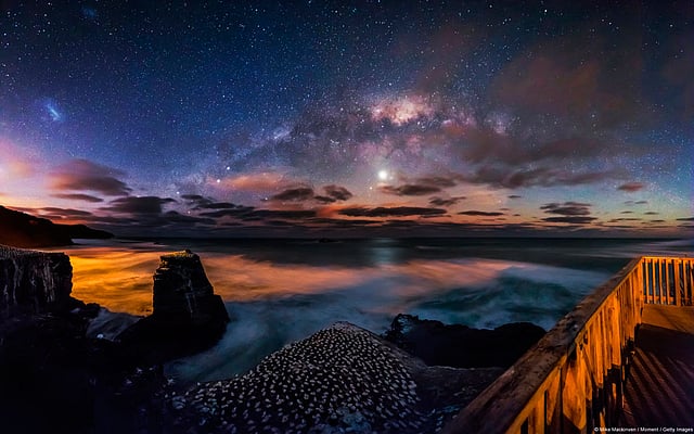 10 Places Around the World Microsoft backgrounds Take you to