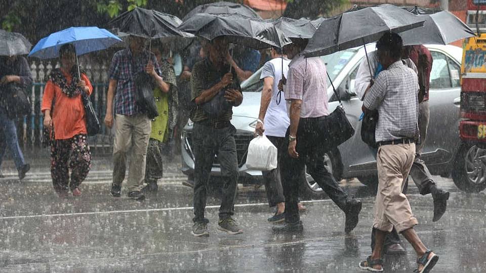 Monsoon Update: সময়ের তিনদিন আগে বর্ষা ঢুকছে দেশে! বাংলায় বৃষ্টি শুরু ...