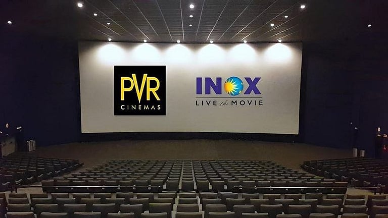 সিনেমা হলে বিজ্ঞাপন দেখিয়ে সময় নষ্ট! জরিমানা করা হল PVR-INOX কে ...