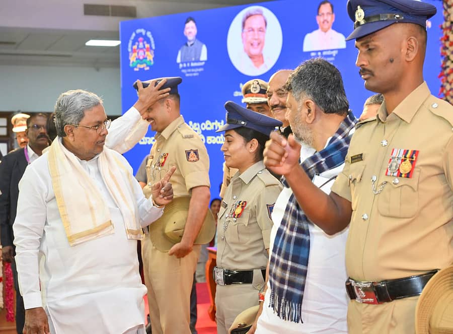 Karnataka Police Photos: ಕರ್ನಾಟಕದ ಕಾನ್‌ಸ್ಟೆಬಲ್, ಹೆಡ್ ಕಾನ್‌ಸ್ಟೆಬಲ್‌ಗಳಿಗೆ ...