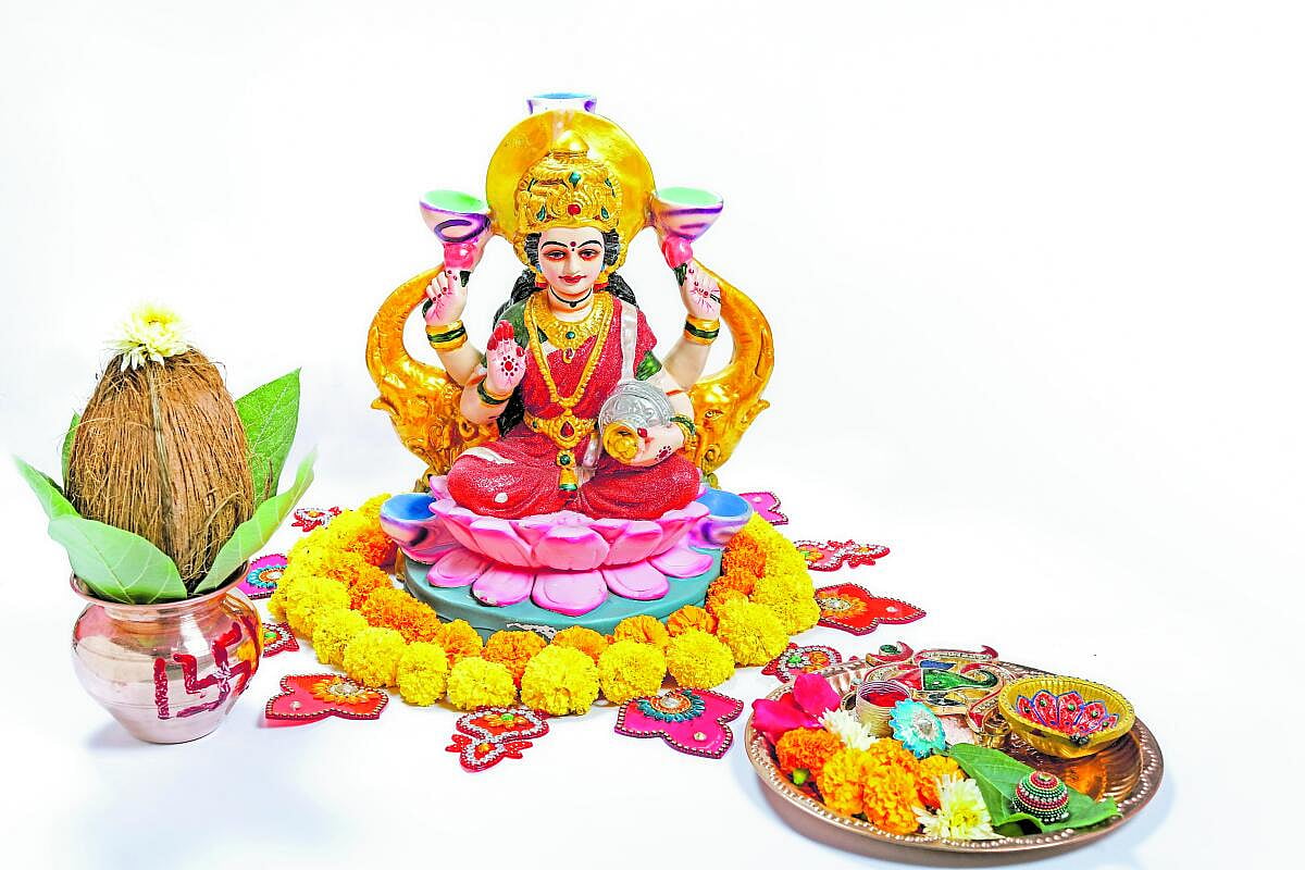 ದೀಪದ ಹಬ್ಬದಲ್ಲಿ ಲಕ್ಷ್ಮಿ