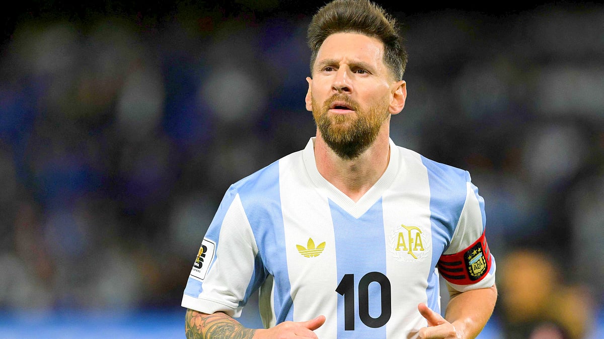 Messi India Tour 2025: ಕೋಲ್ಕತ್ತದಲ್ಲಿ 70 ಅಡಿ ಪ್ರತಿಮೆ: ಡಿಸೆಂಬರ್‌ ಮೆಸ್ಸಿ ...
