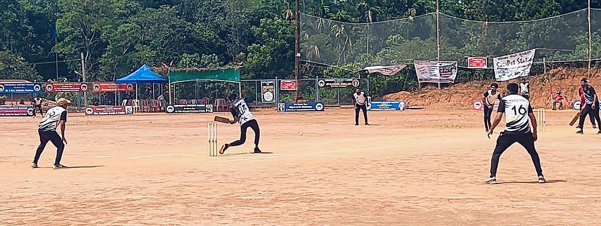 ಕೊಡವ ಕೌಟುಂಬಿಕ ಕ್ರಿಕೆಟ್: ನೆಲ್ಲೀರ, ಚೀಯಂಡೀರ, ಮೂಕಳೇರ, ನಾಯಕಂಡ ತಂಡಕ್ಕೆ ಜಯ