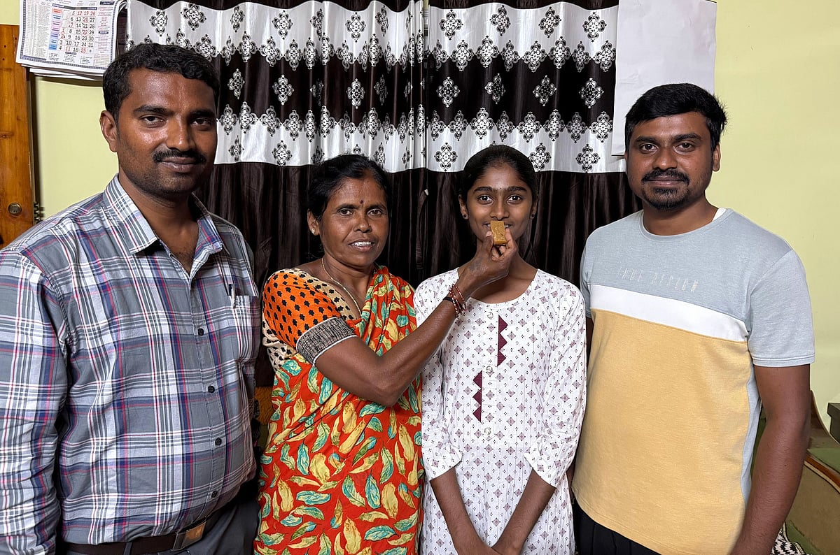 SSLC Topper Karnataka: ಸೆಕ್ಯೂರಿಟಿ ಗಾರ್ಡ್ ಮಗಳು ತಾಲ್ಲೂಕಿಗೆ ಪ್ರಥಮ