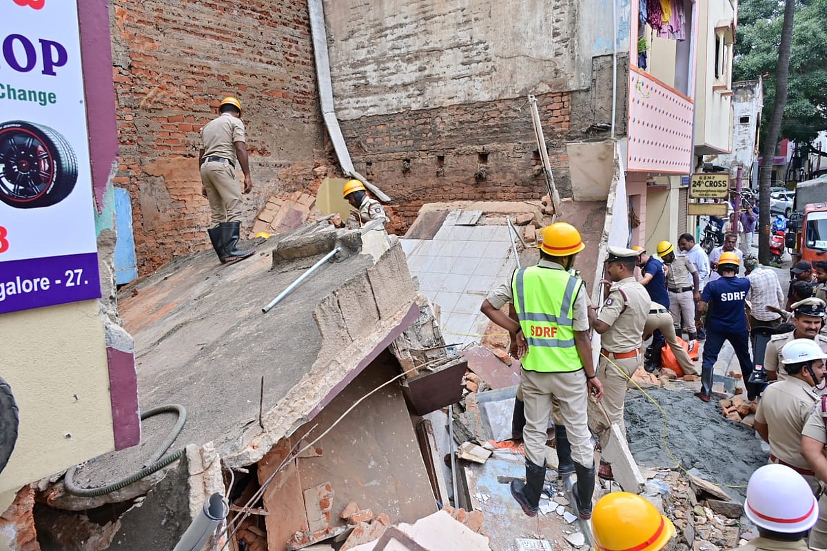 Building Collapse: ಕುಸಿದ ಕಟ್ಟಡ: ವ್ಯಕ್ತಿಯ ರಕ್ಷಣೆ