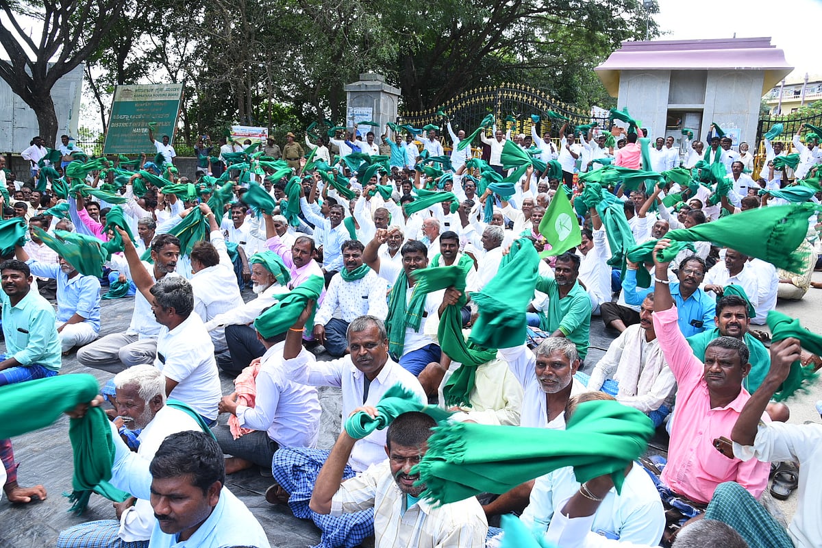 PM Crop Insurance Scheme: ಬೆಳೆ ವಿಮೆಗೆ ನಿರಾಸಕ್ತಿ: ನೋಂದಣಿ ಕುಸಿತ