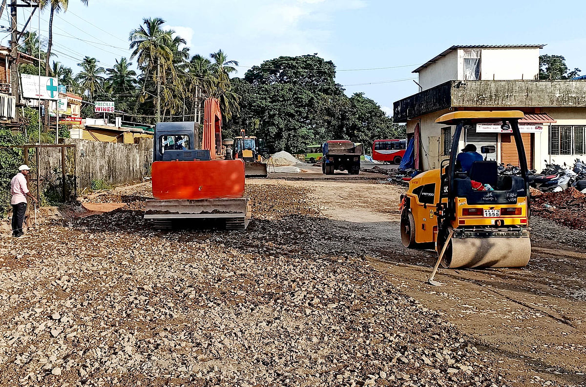 Kumta Bus Stand Upgrade: ಕುಮಟಾ | ₹1.69 ಕೋಟಿ ವೆಚ್ಚದ ಬಸ್ ನಿಲ್ದಾಣ ನೆಲಹಾಸು ...