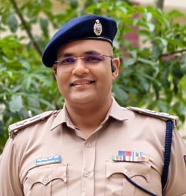 Police Podcast: ಪೊಲೀಸ್‌ ಕಥೆ ಹೇಳಲಿದೆ ‘ವಾಕಿ– ಟಾಕಿ ವಿಥ್‌ ಖಾಕಿ’