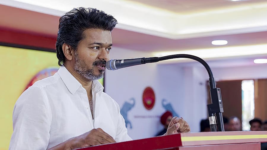 Actor Vijay: ಆದಾಯ ತೆರಿಗೆ ಇಲಾಖೆಯಿಂದ ₹1.5 ಕೋಟಿ ದಂಡ: ಟಿವಿಕೆ ಮುಖ್ಯಸ್ಥ ವಿಜಯ್ ...